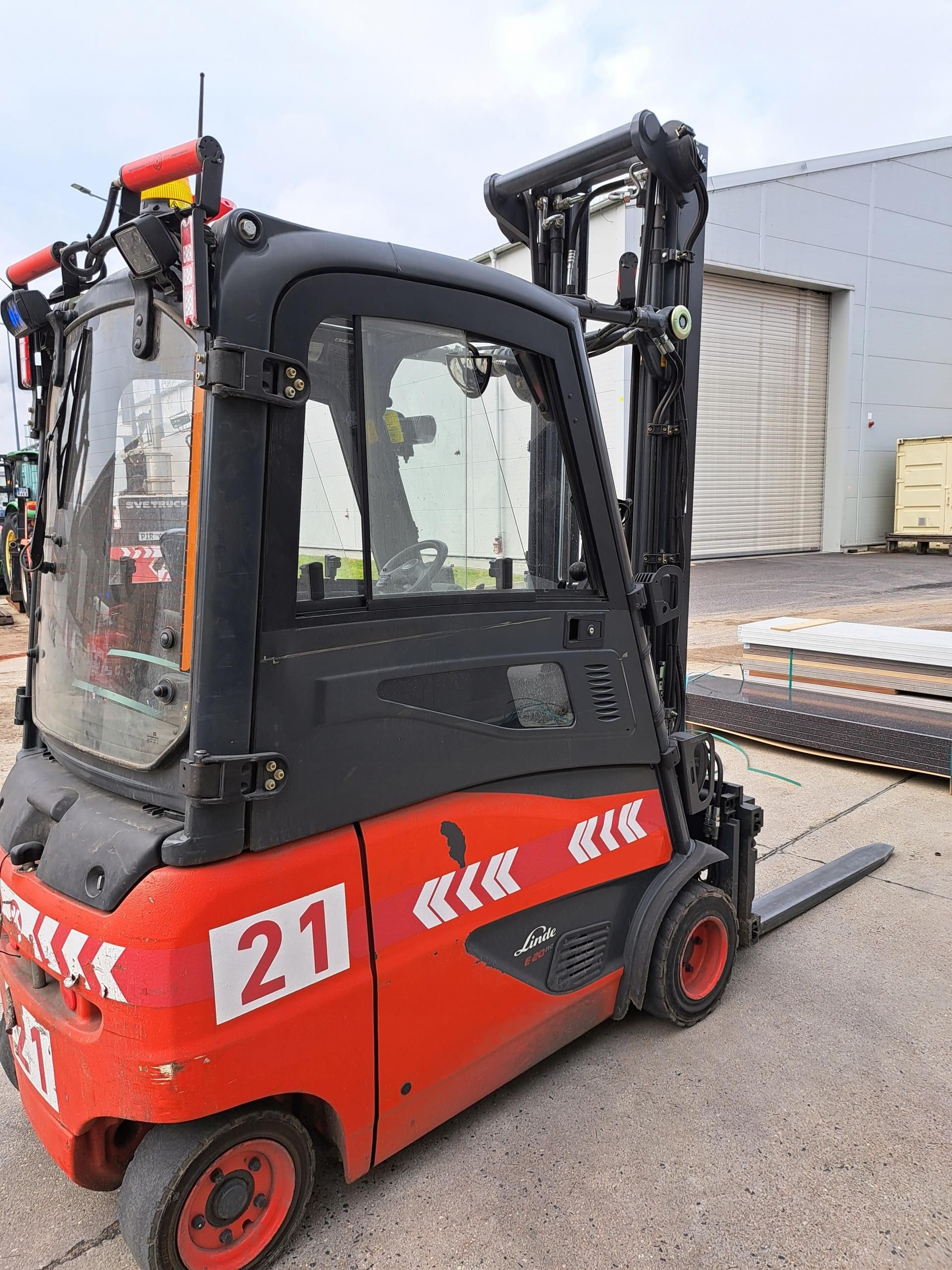 Wózek widłowy elektryczny Linde E20PH-02 - Opinie i ceny na Ceneo.pl