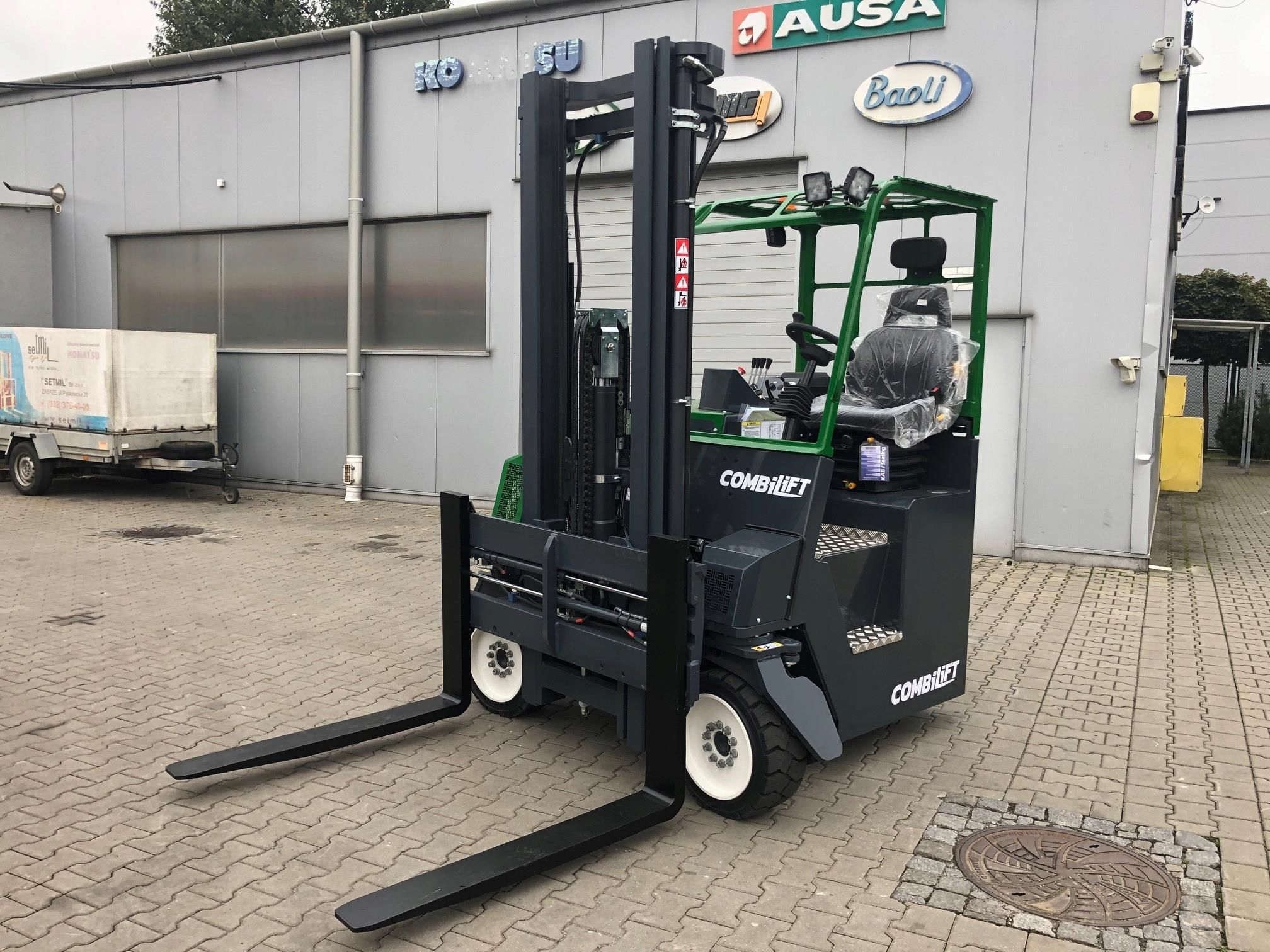 COMBILIFT CB4000 LPG WIELOKIERUNKOWY WÓZEK BOCZNY - Opinie i ceny na ...