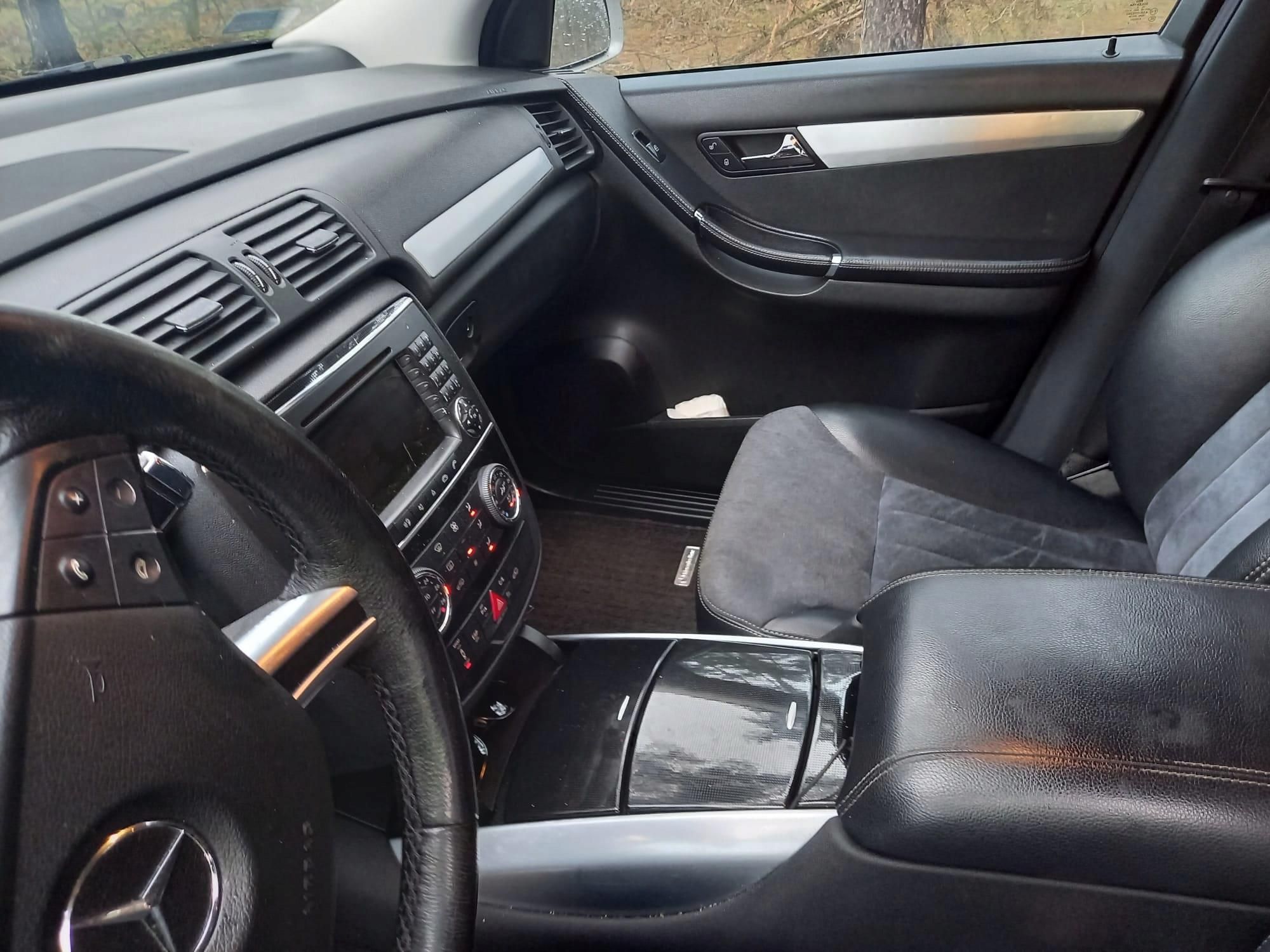 Mercedesa-Benz Klasa R320 DCI 4MATIC 6osobowy - Opinie i ceny na Ceneo.pl