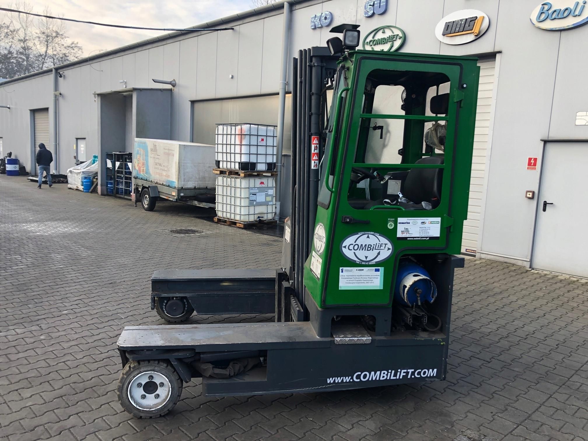 COMBILIFT C3000 LPG WIELOKIERUNKOWY WÓZEK BOCZNY - Opinie i ceny na ...