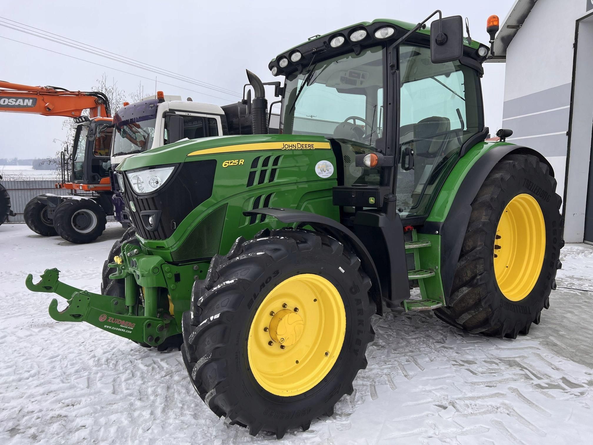 Ciągnik rolniczy John Deere 6125 R 2014r - Opinie i ceny na Ceneo.pl