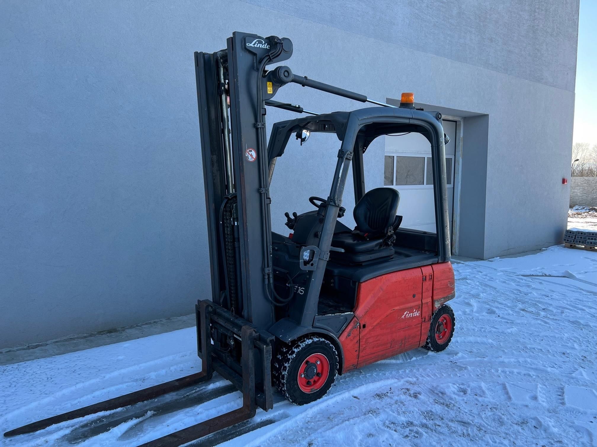 Wózek widłowy elektryczny Linde E16 2013 1,6t - Opinie i ceny na Ceneo.pl