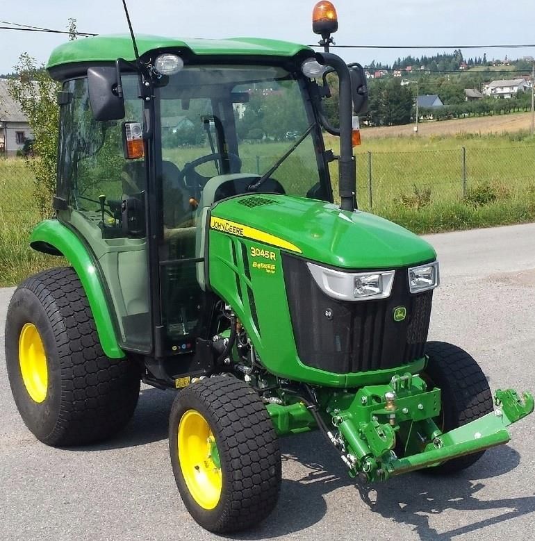 Traktor John Deere 3045R - Opinie i ceny na Ceneo.pl