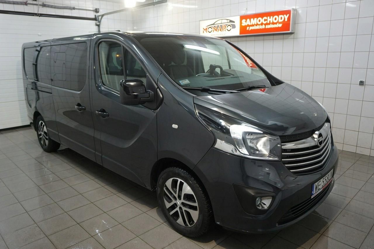 Opel Vivaro Tourer Extra Long, Elegance, BiTurbo - Opinie i ceny na ...