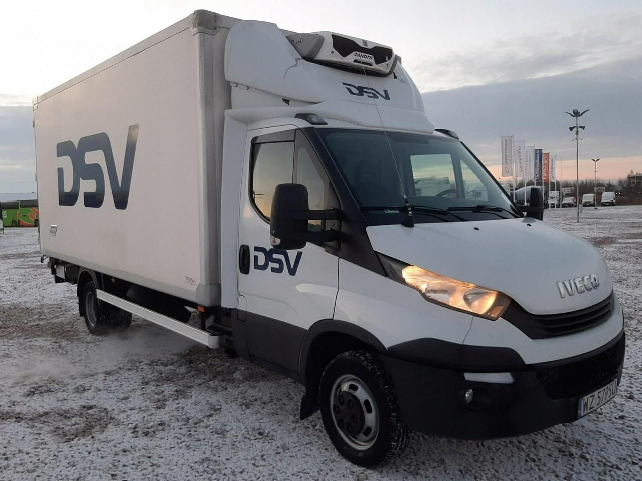 Iveco Daily 50C18 V Daily 50C18 3,5t Euro 6 - Opinie i ceny na Ceneo.pl