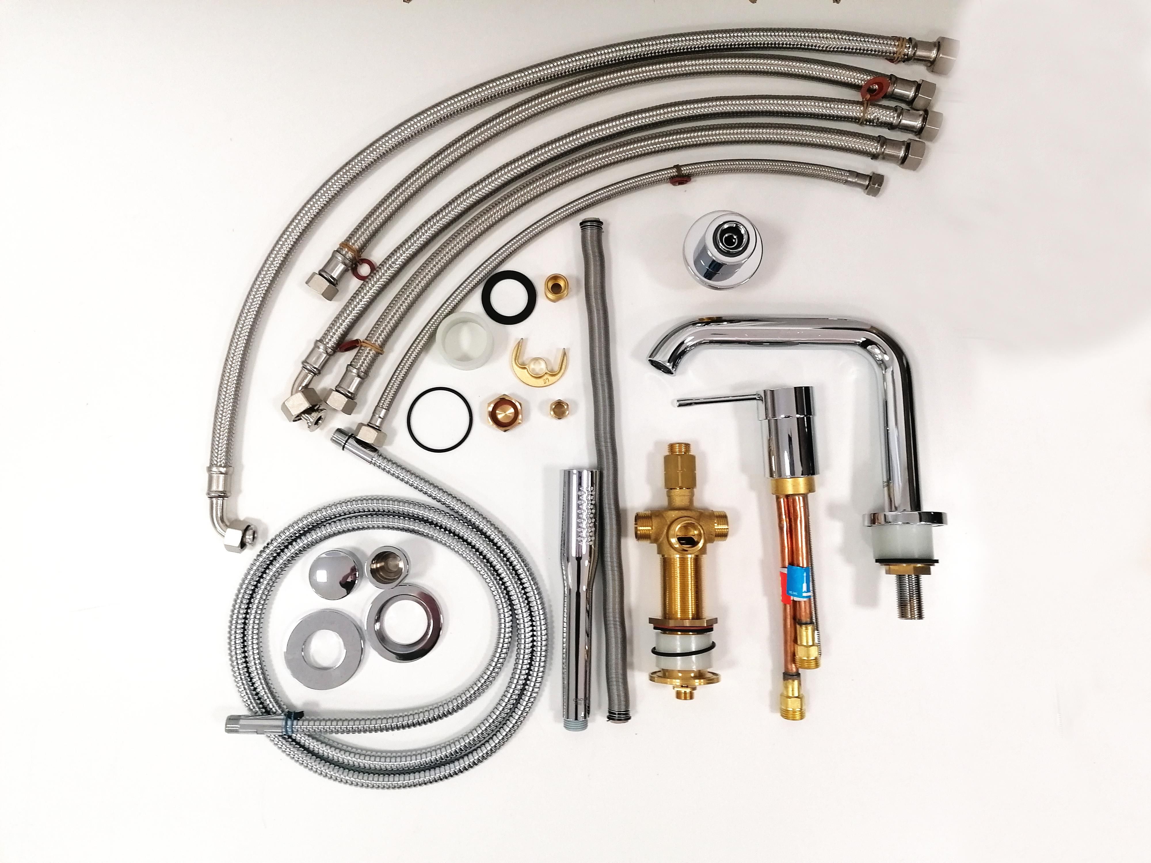 Outlet dla domu Produkt z Outletu: Grohe Essence New Dwuuchwytowa Bateria Wannowo-Prysznicowa 4 ...