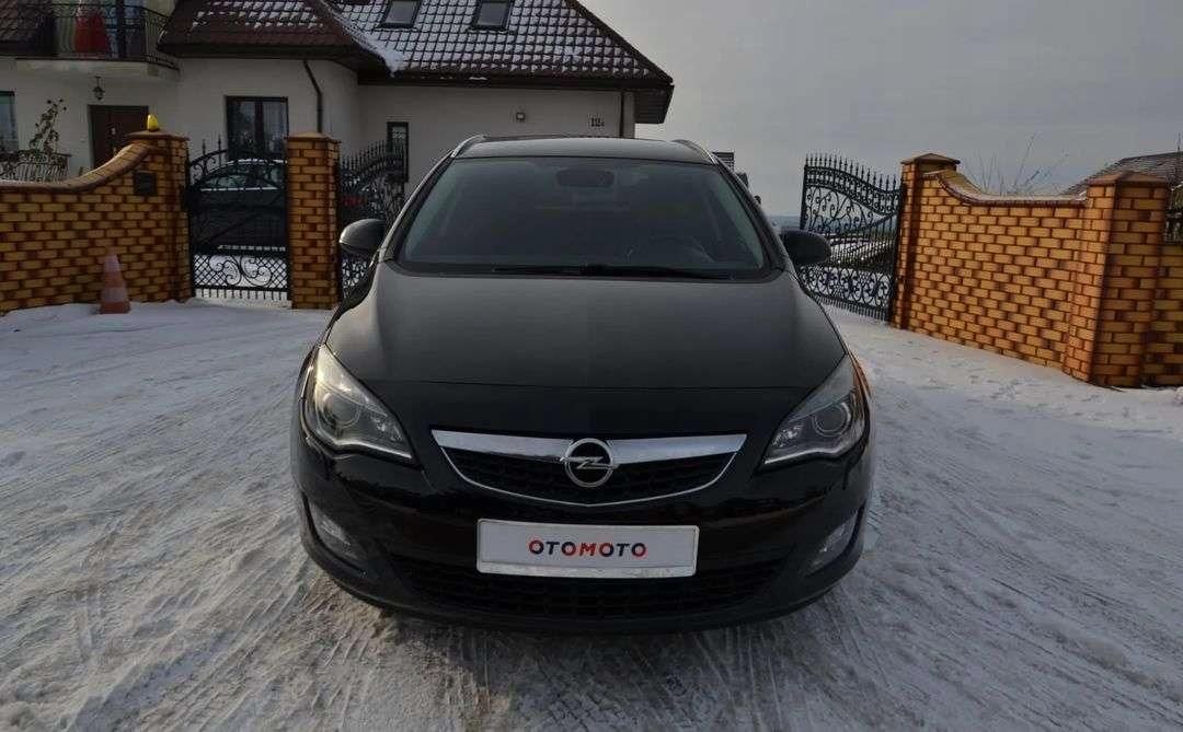 Opel Astra Opel Astra 1.7 CDTI DPF Sports Tour... - Opinie i ceny na ...