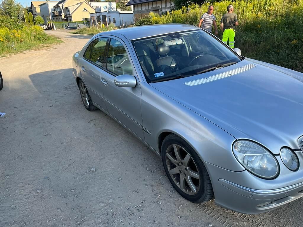 Mercedes benz 211 2.7 CDI elegant 2002 - Opinie i ceny na Ceneo.pl