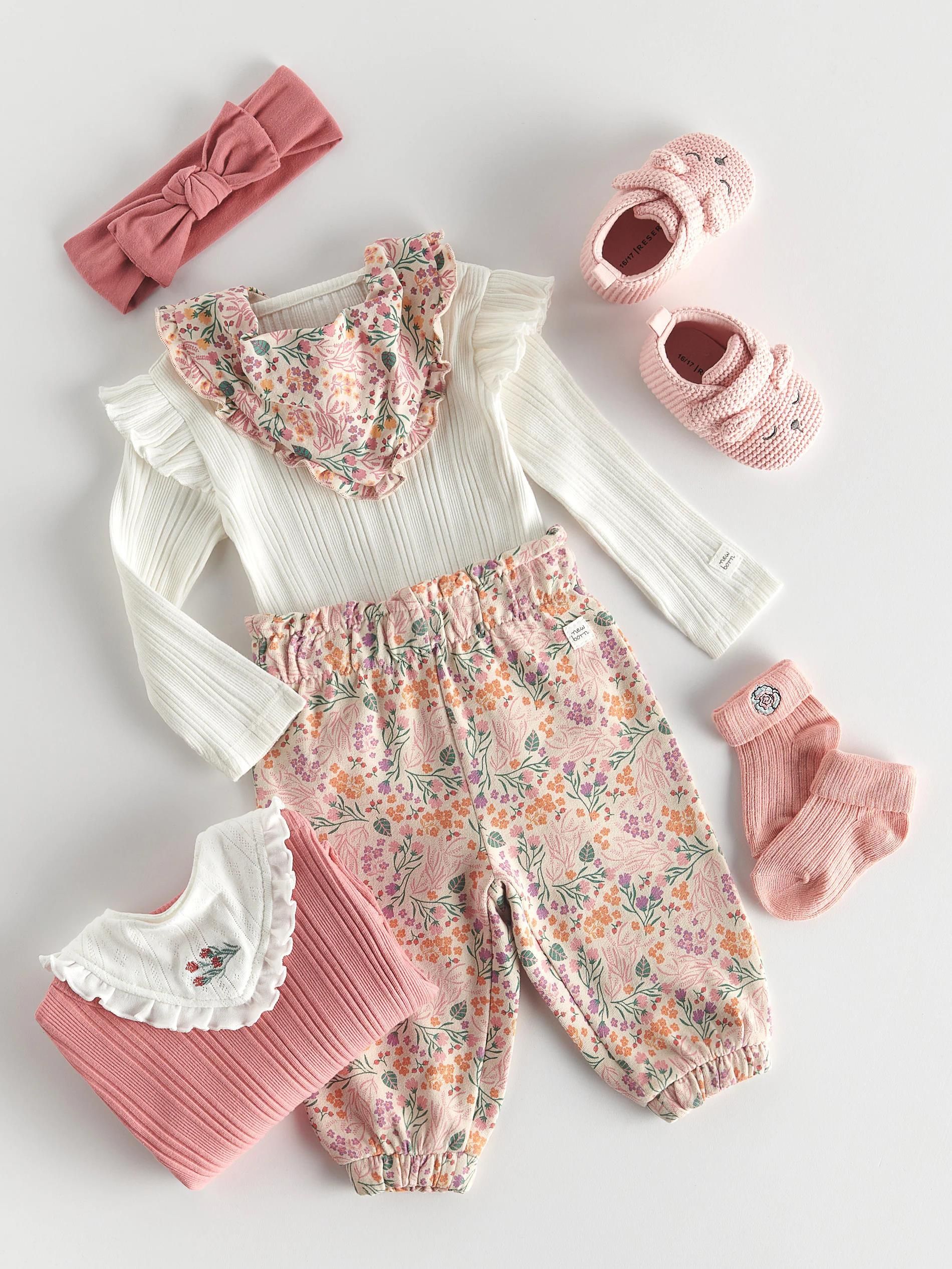 Reserved - Dresowe spodnie we wzory - Kremowy - Ceny i opinie - Ceneo.pl