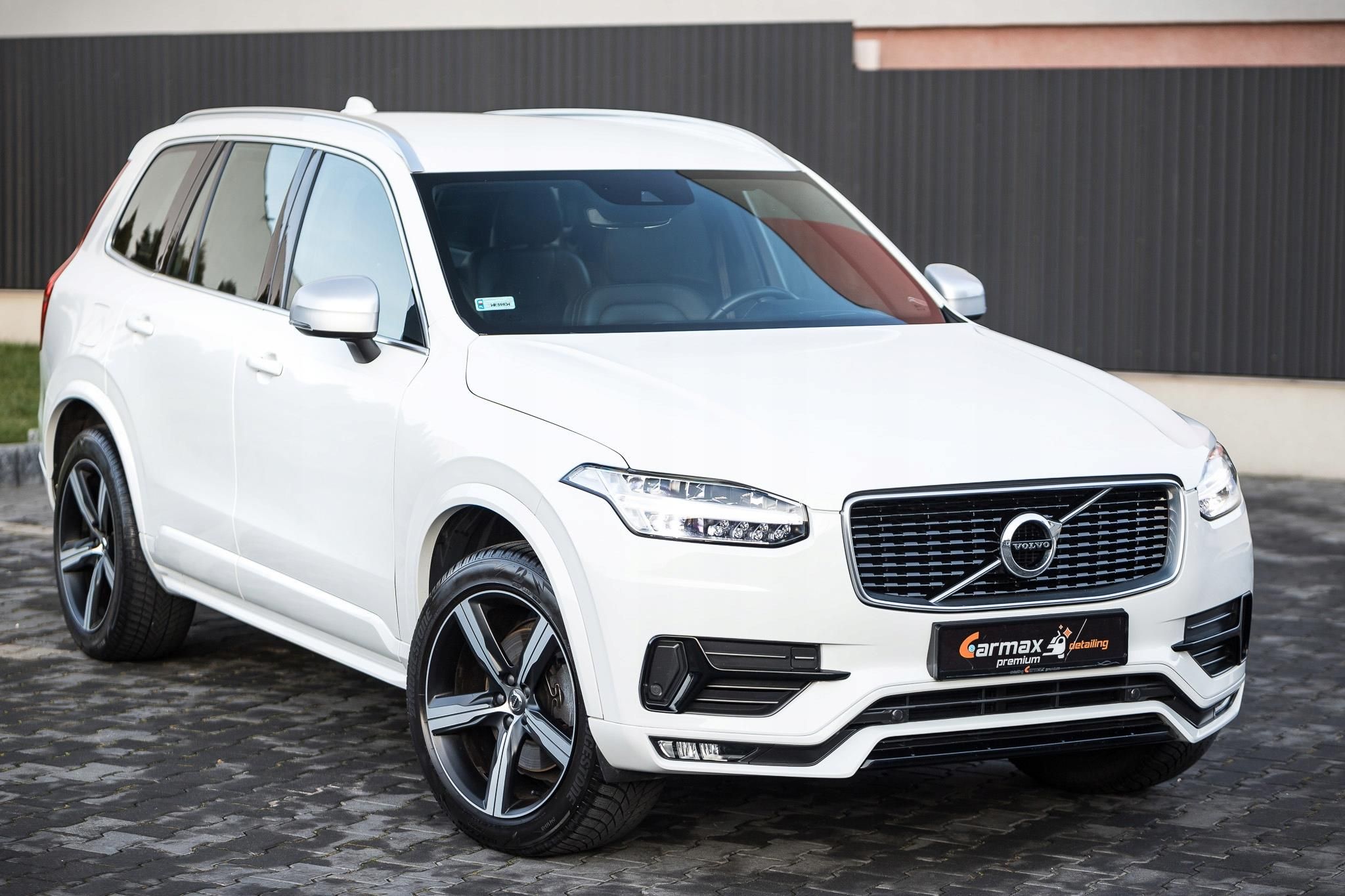 Volvo XC90 R-Design Ice White - Opinie i ceny na Ceneo.pl