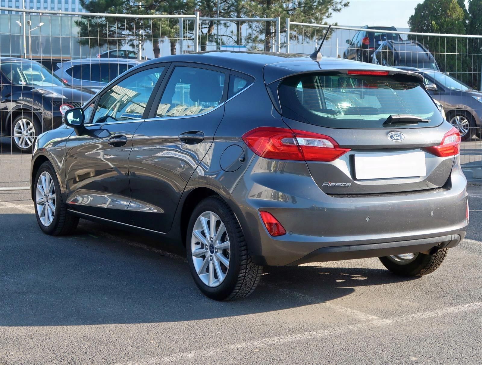 Ford Fiesta 10 Ecoboost Salon Polska Opinie I Ceny Na Ceneopl