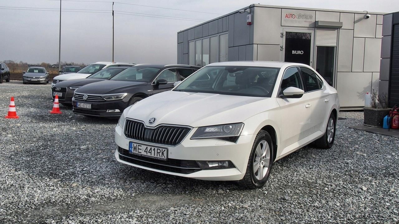 Škoda Superb Skoda Superb 2.0 TDI 2017r Ambition - Opinie i ceny na ...