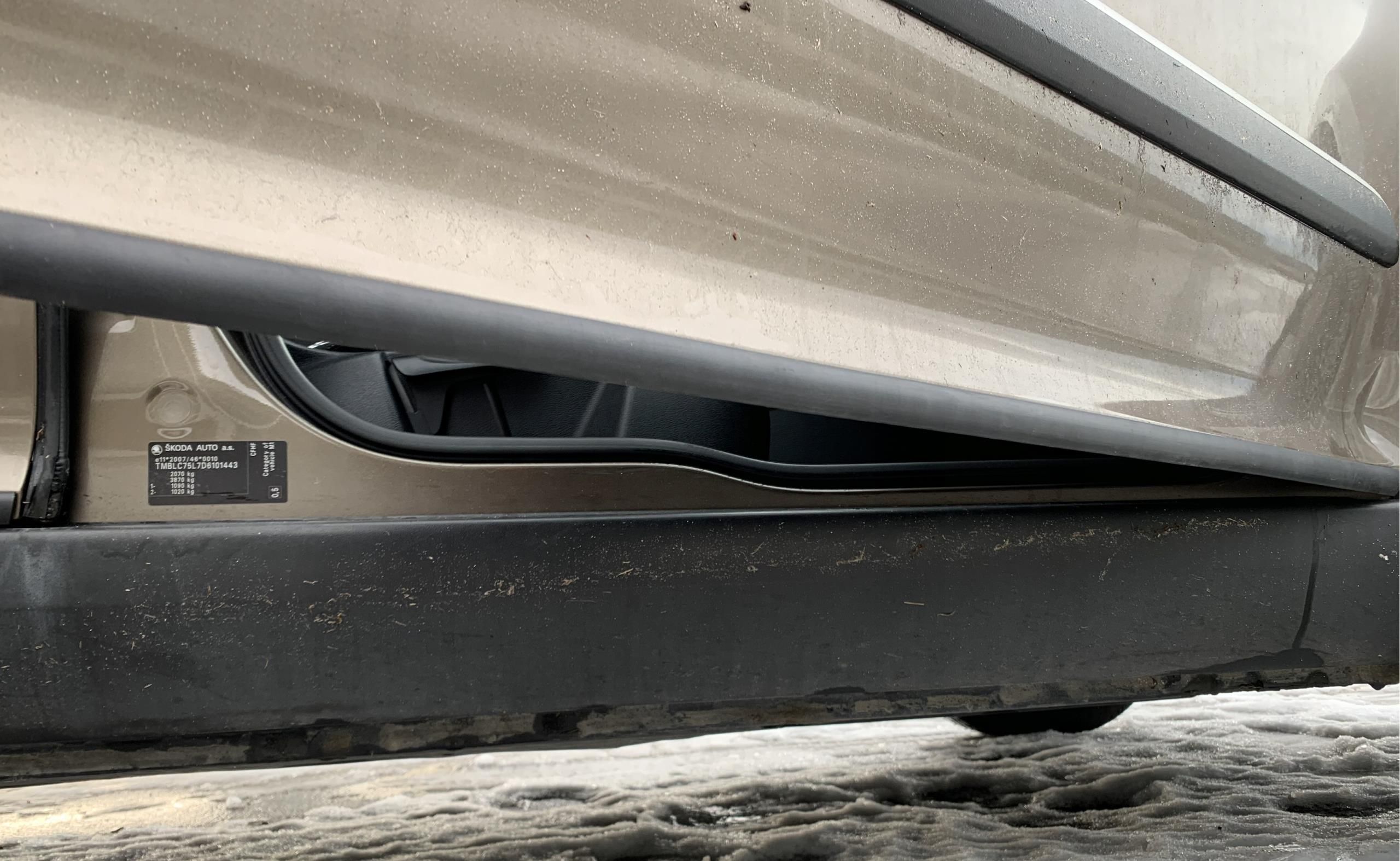 Listwa na zderzak Martig Skoda Yeti Listwy Boczne Drzwi Ochronne Czarne ...