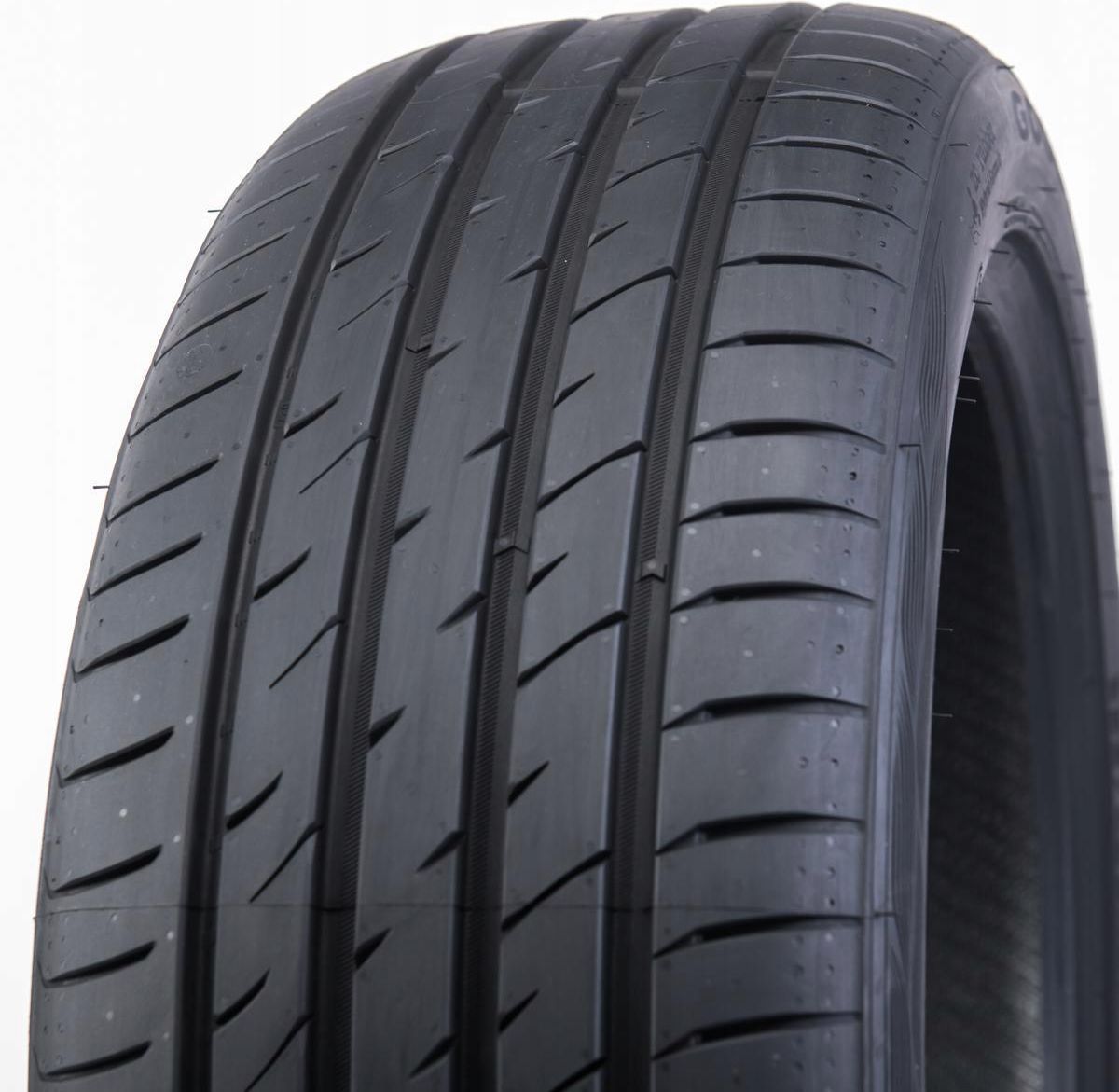 Opony letnie Goodride Solmax 1 245/40R18 97Y Xl - Opinie i ceny na Ceneo.pl