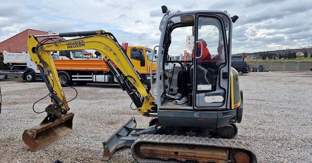 Wacker Neuson EZ 38 4300kg przechyl kabinypel... - Opinie i ceny na ...