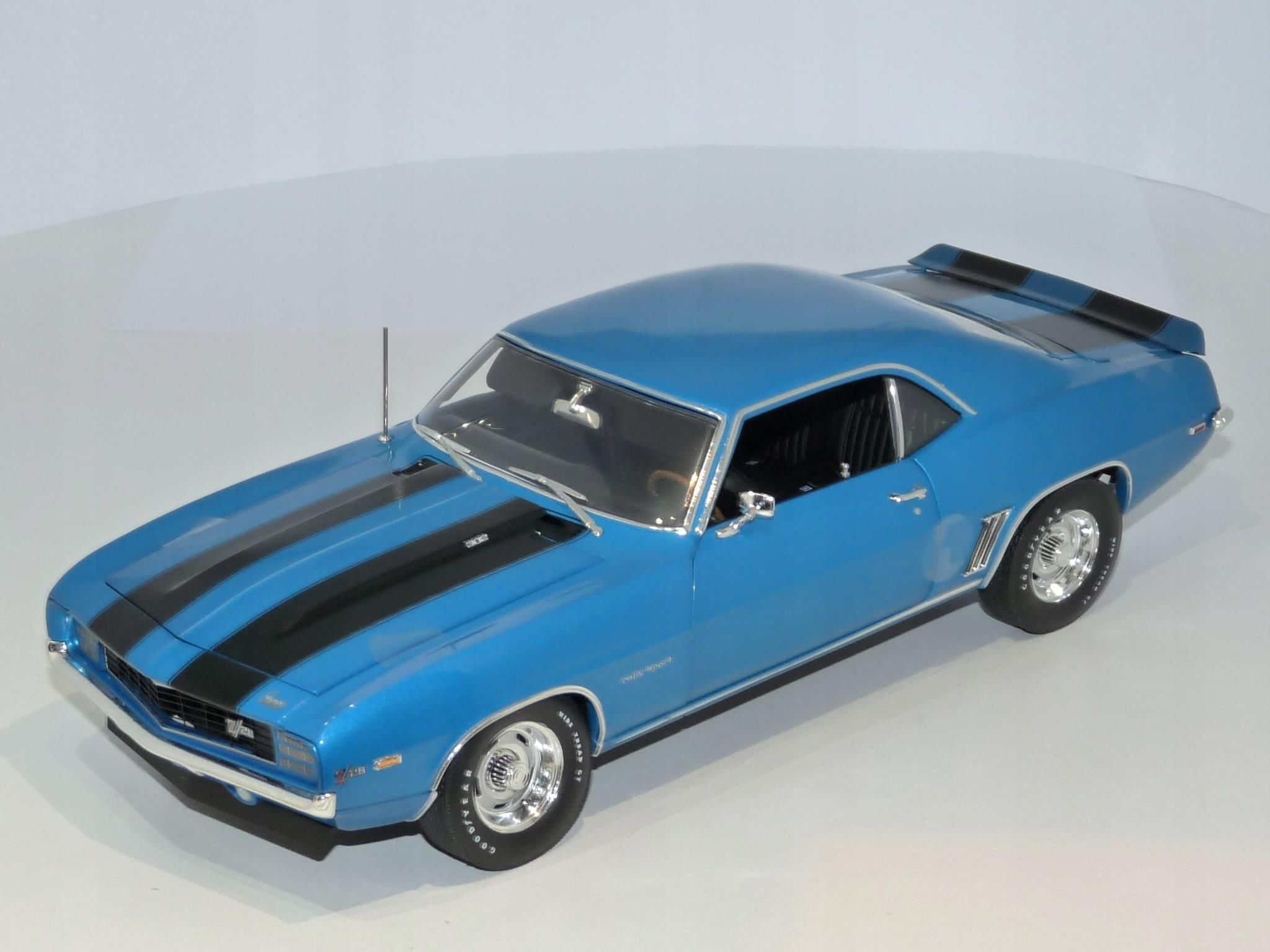 Chevrolet Camaro Z28 (1969) 1:18 Acme - Ceny i opinie - Ceneo.pl