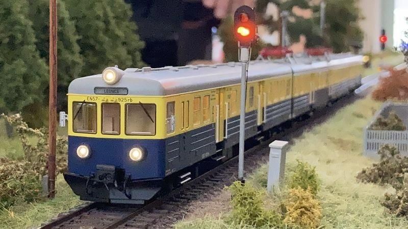 Piko Elektryczny Zespół Trakcyjny EN57-925 51450 13054566560 - Ceny i opinie - Ceneo.pl