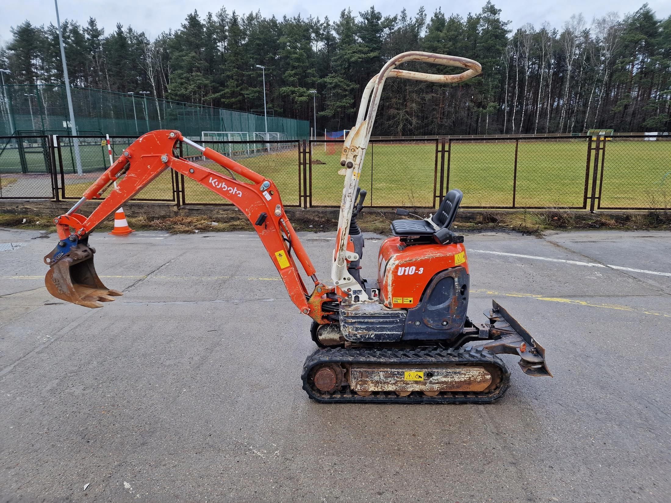 Mini koparka Kubota U10-3 2012 1.1 t - Opinie i ceny na Ceneo.pl