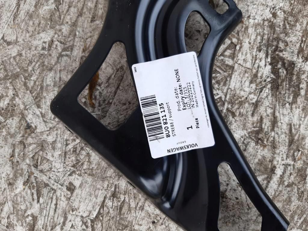 Audi Oe Q3 8U0821135 Wspornik Błotnika Lewy Nowy - Opinie i ceny na ...