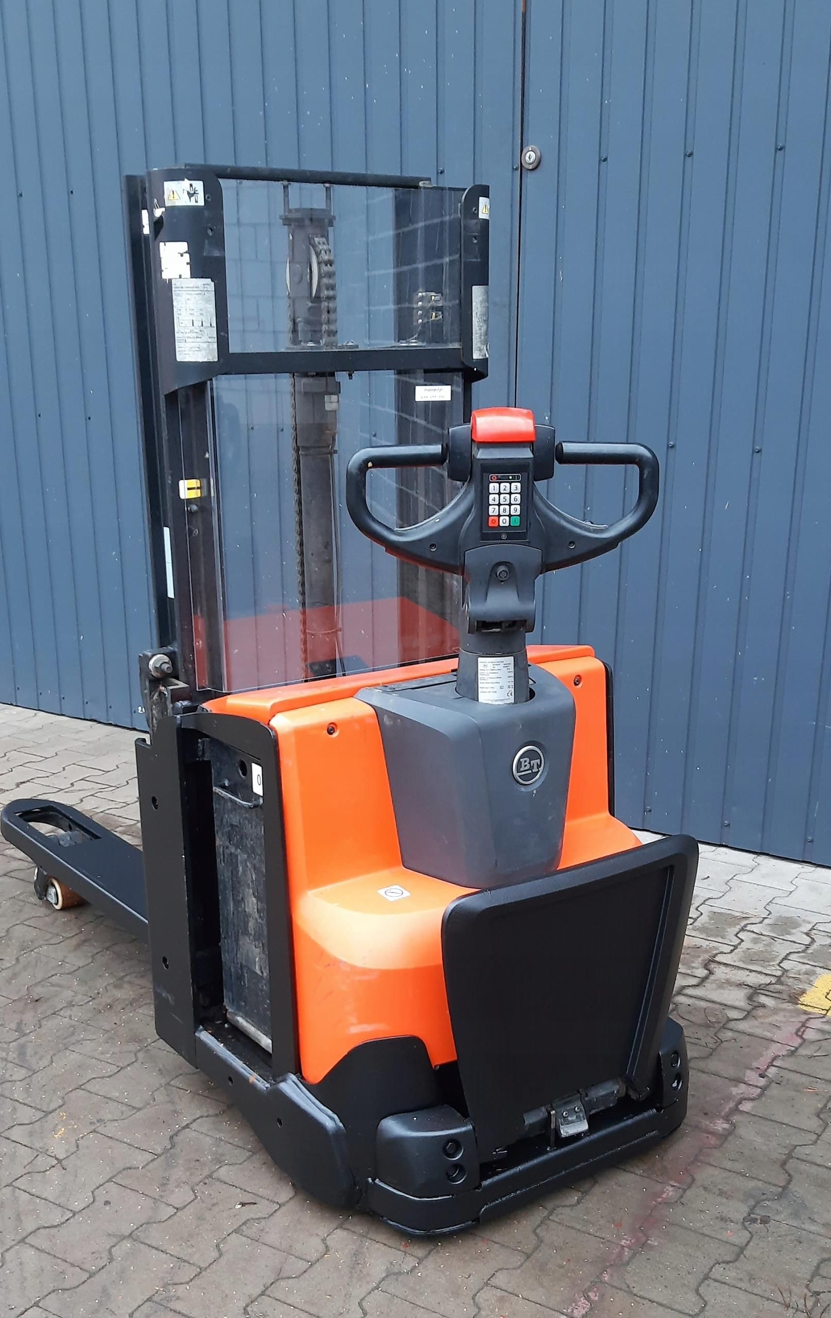 Toyota BT SWE Paleciak elektryczny podest widłowy - Opinie i ceny na ...