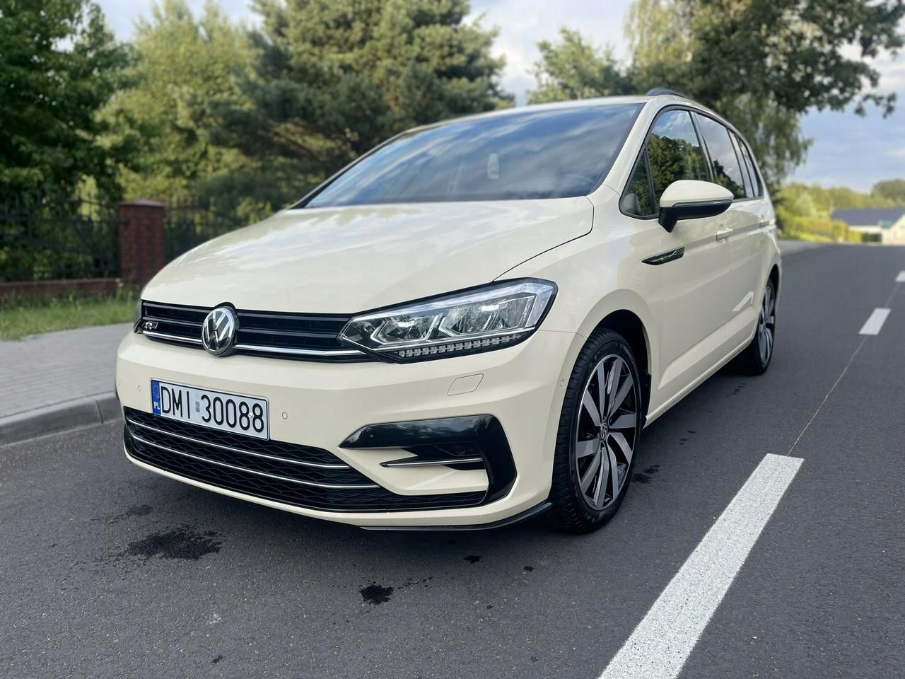 Volkswagen Touran 2.0TDI DSG 190 R-line Mod.2020 - Opinie i ceny na ...
