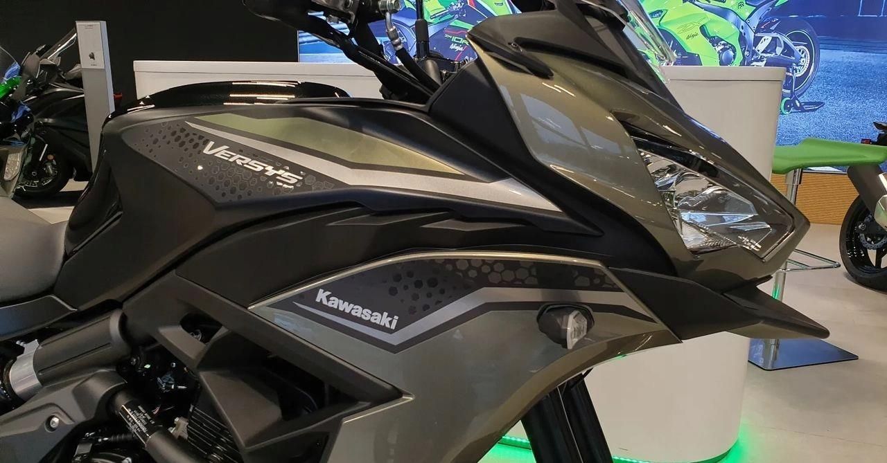Kawasaki Versys 650 Smoke Gold od reki Kawasak... - Opinie i ceny na ...