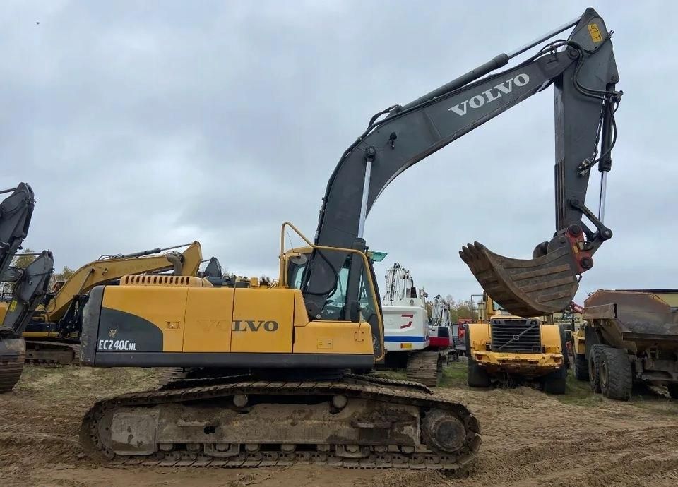 Volvo EC240 CNL - Opinie i ceny na Ceneo.pl