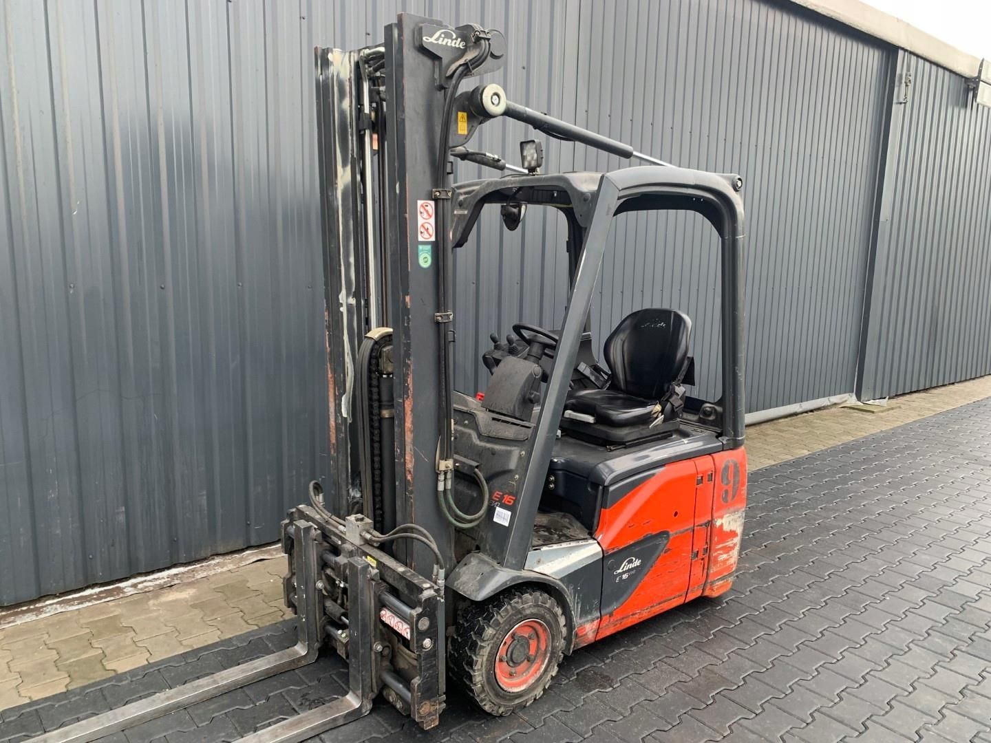 Wózek widłowy Linde E16C-02 TRIPLEX 5,2M 2016 rok - Opinie i ceny na ...