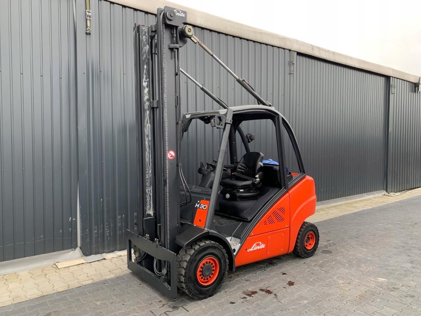 Wózek widłowy Linde H30T-01 Standard 4,9M 2013 rok - Opinie i ceny na ...