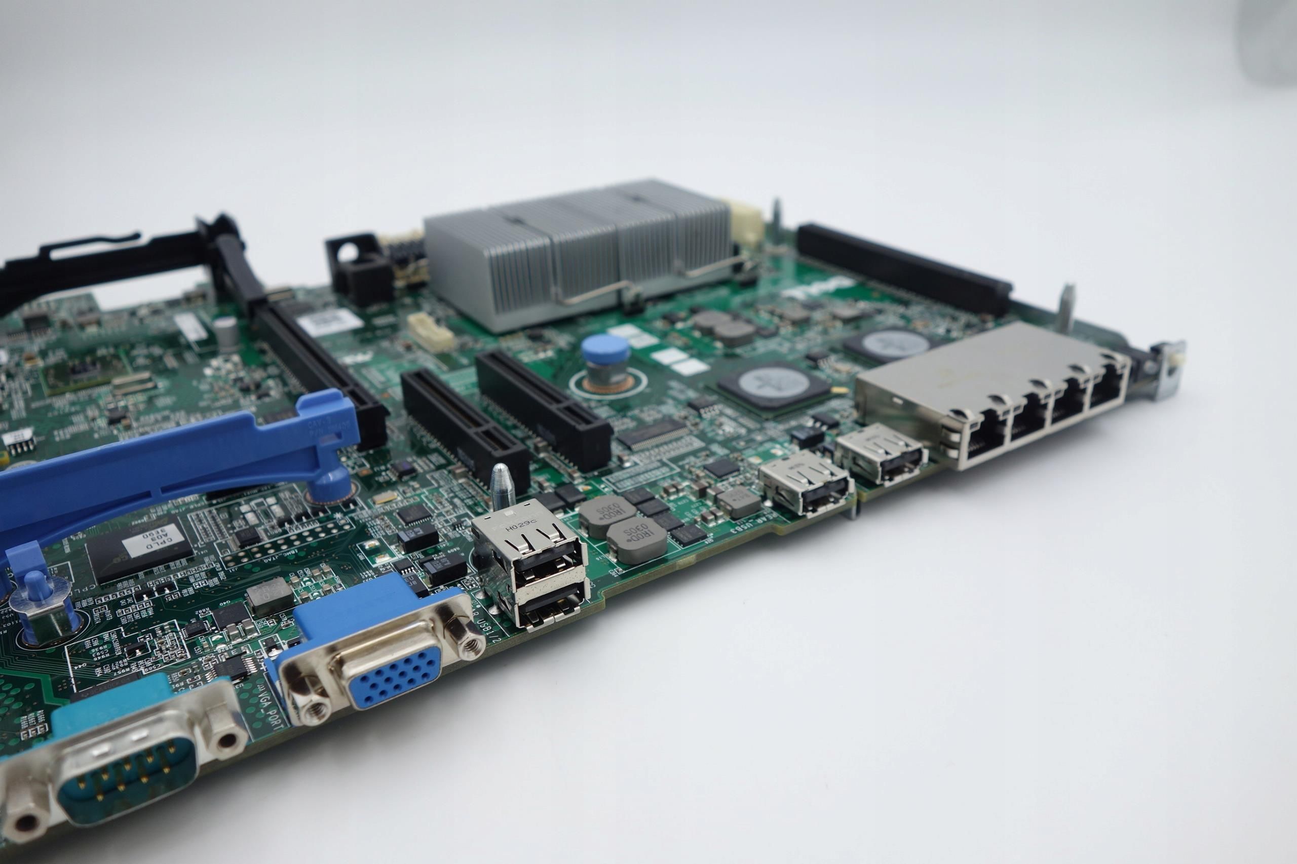 Dell Serwera Poweredge R815 9M96C (9M96C09M96C) - Opinie i ceny na Ceneo.pl