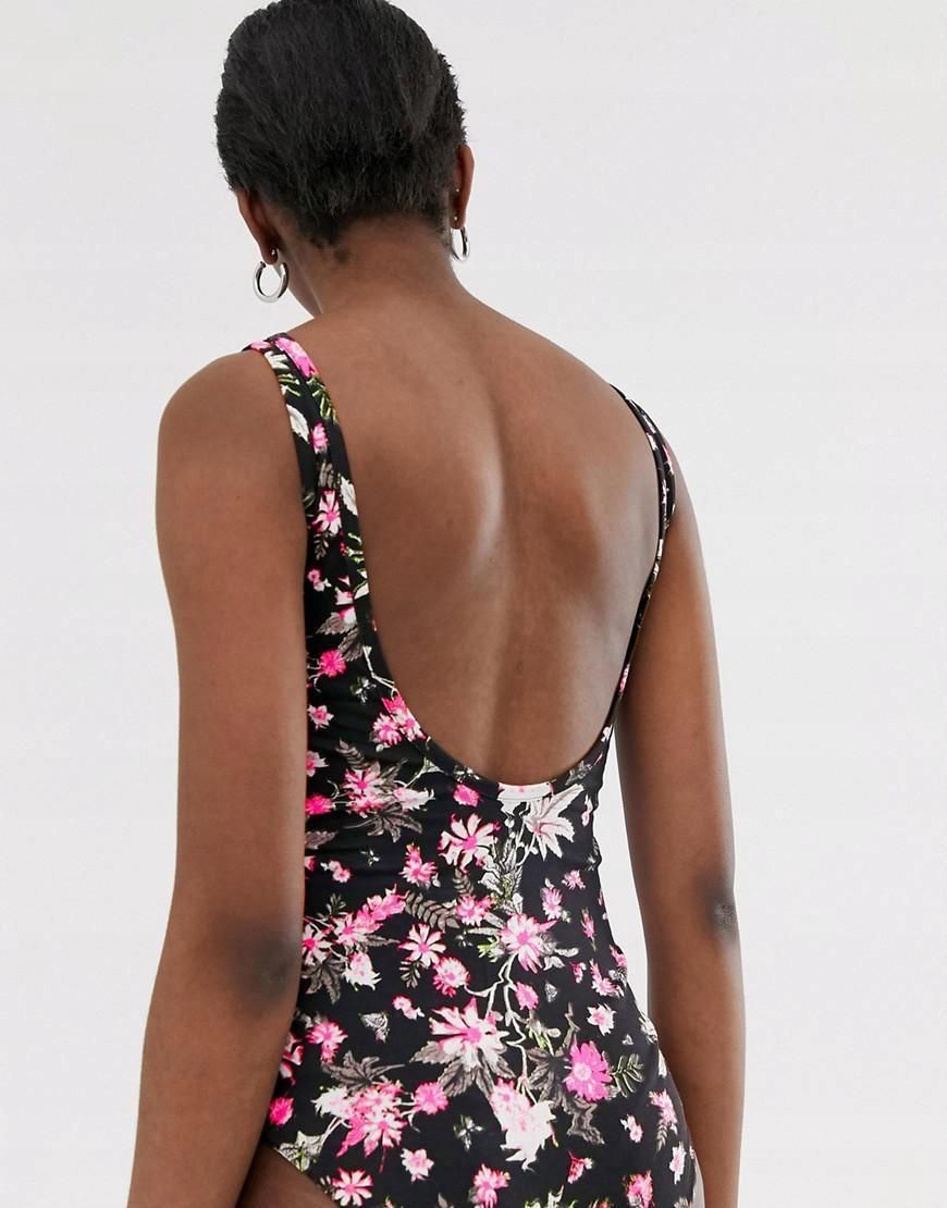 Figi Kwiaty R9E Xxd__xs Cheap Monday Body - Ceny i opinie - Ceneo.pl