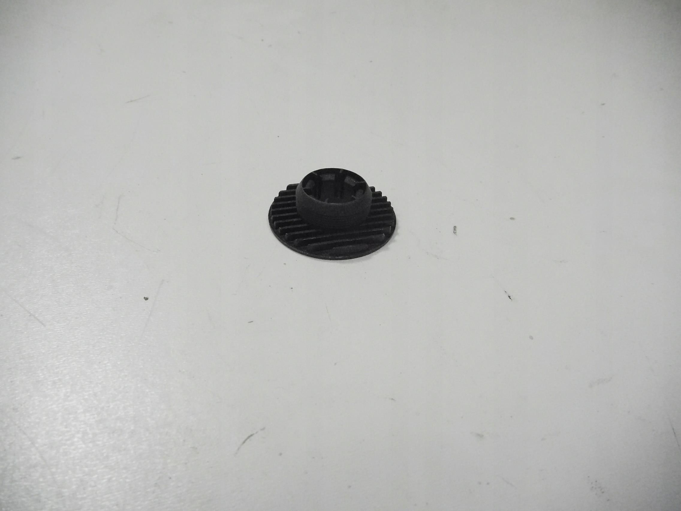 Volvo Oe Spinka Klips Dywanika 31267689 - Opinie i ceny na Ceneo.pl