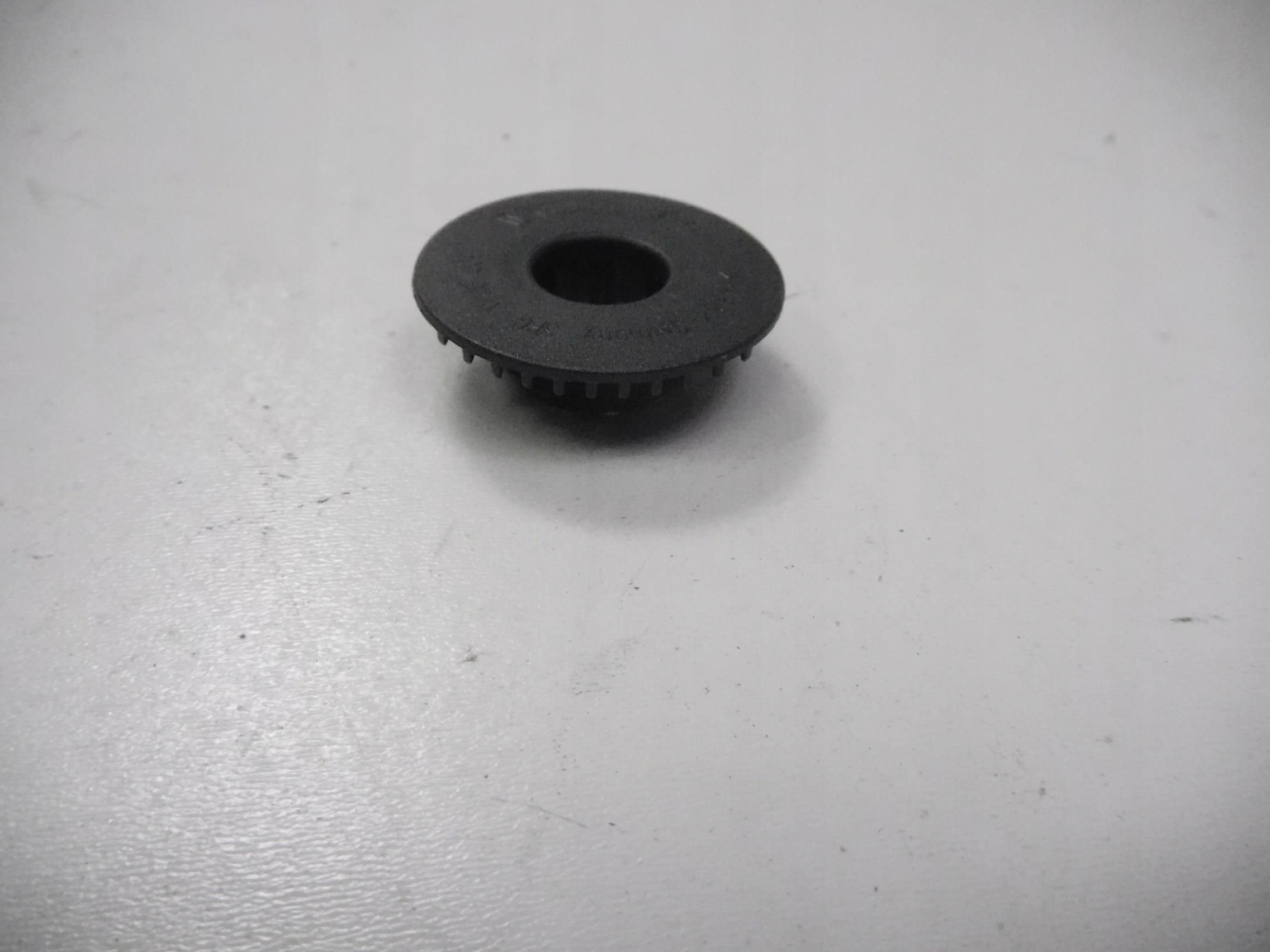 Volvo Oe Spinka Klips Dywanika 31267689 - Opinie i ceny na Ceneo.pl