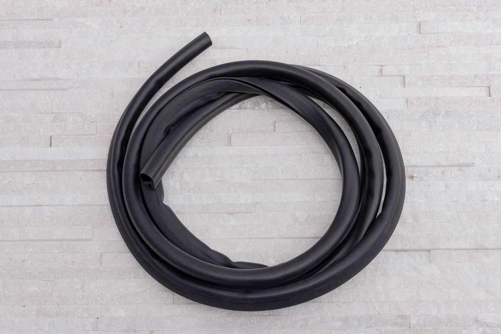 Maska samochodowa Tylna Uszczelka Maski 51767019779 Bmw 5 F10 09-17 ...