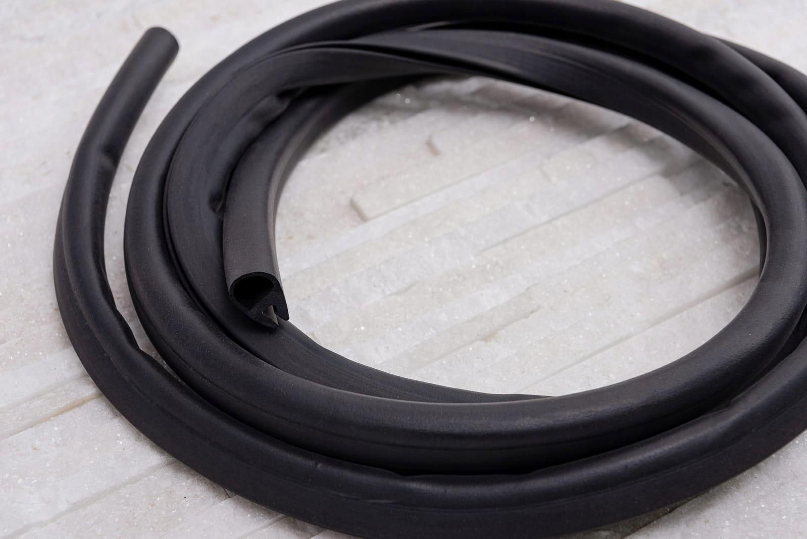 Maska samochodowa Tylna Uszczelka Maski 51767019779 Bmw 5 F10 09-17 ...