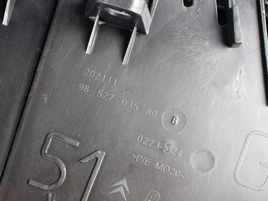 Groupe Psa Ślizgi Mocowania Zderzaka Tylnego Citroen C4 0410 - Opinie i ...