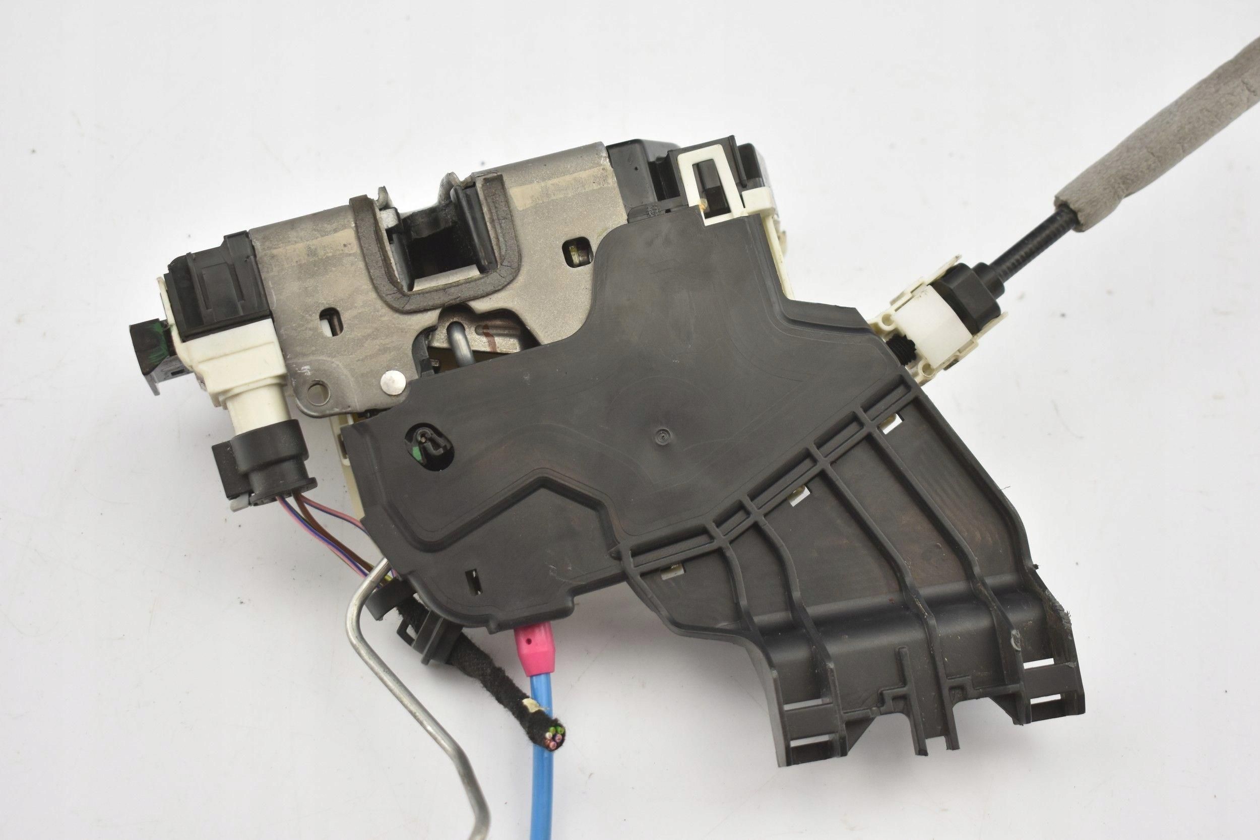 Mercedes Benz Zamek Drzwi Prawy Tył A0997306000 Cla W117 13 19 - Opinie ...