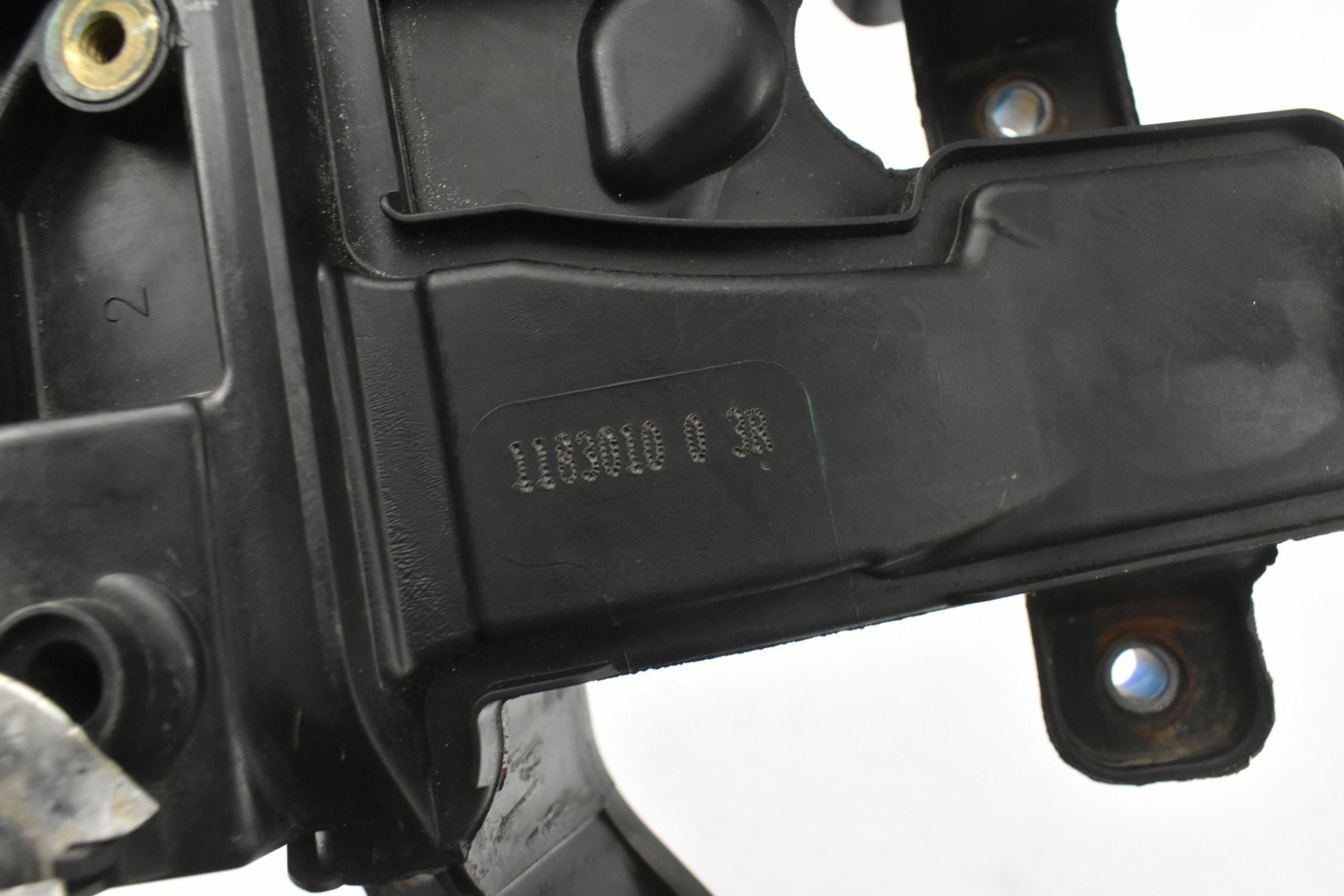 Kolektor ssący Opel Kolektor Ssący Odma 118301003R Vivaro B Trafic Iii ...