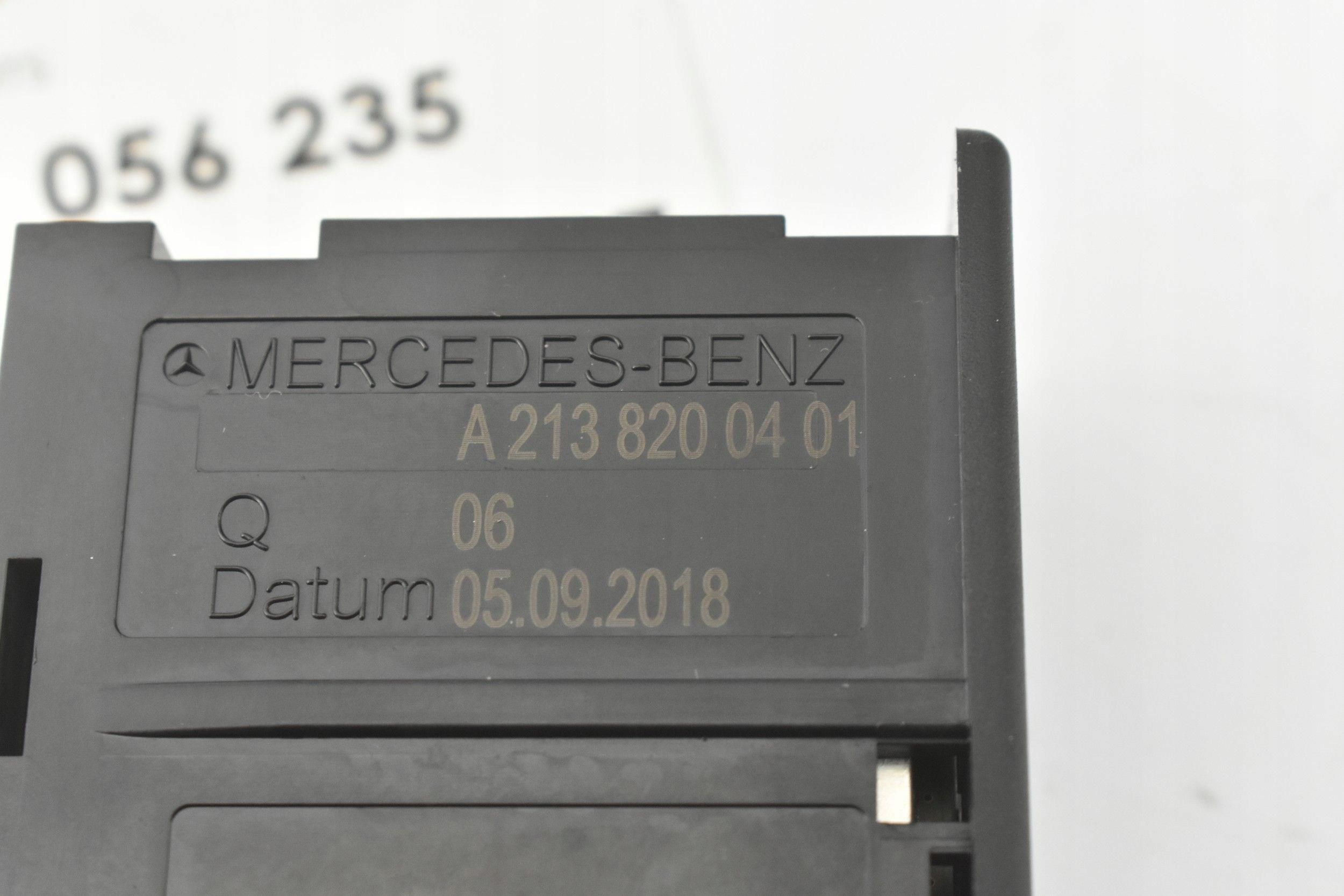 Mercedesbenz Oe Gniazdo Usb Czytnik Sd Panel A2138200401 W213 W238 ...
