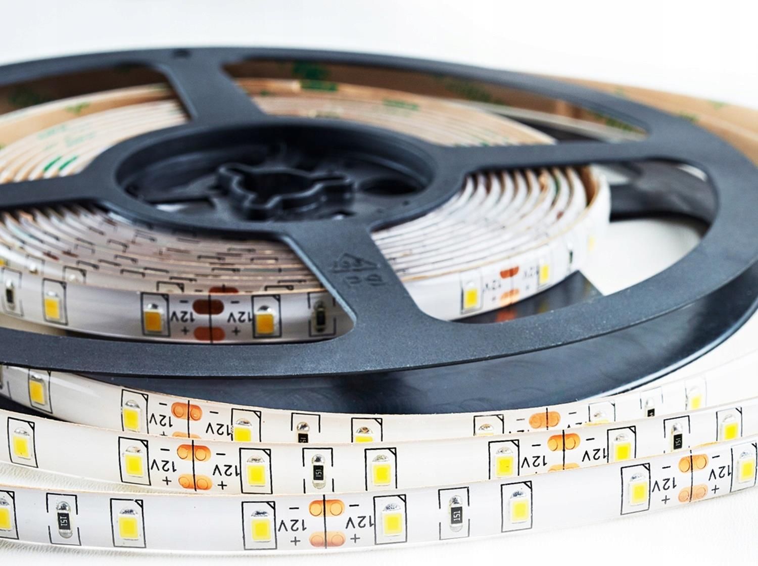 Elektrosalon Taśma Pasek Led 300 Diód Ip20 Barwa Rgb 5M - Opinie i ...