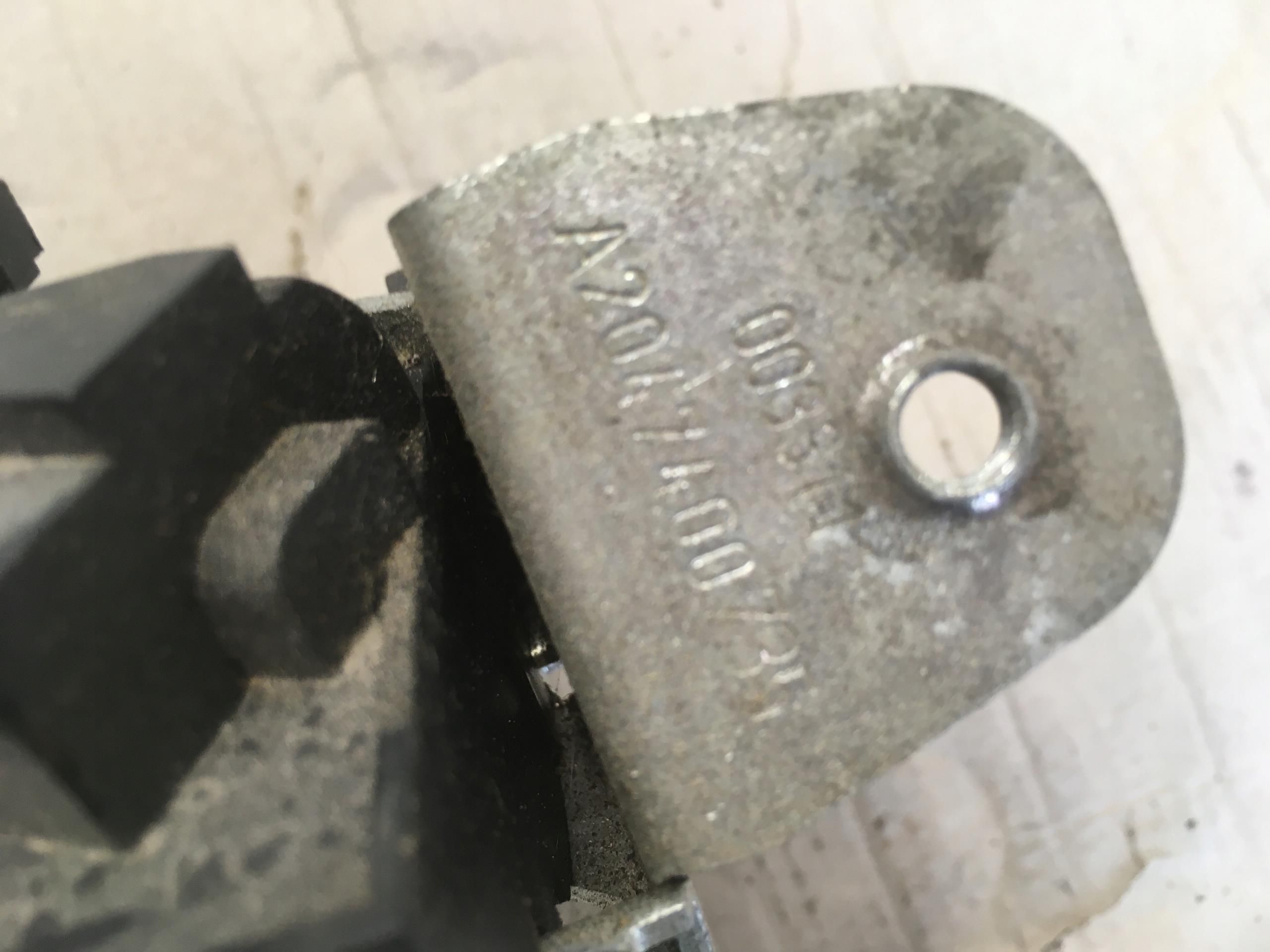 Mercedesbenz Oe Zamek Klapy Bagażnika W204 A2047400735 - Opinie i ceny ...