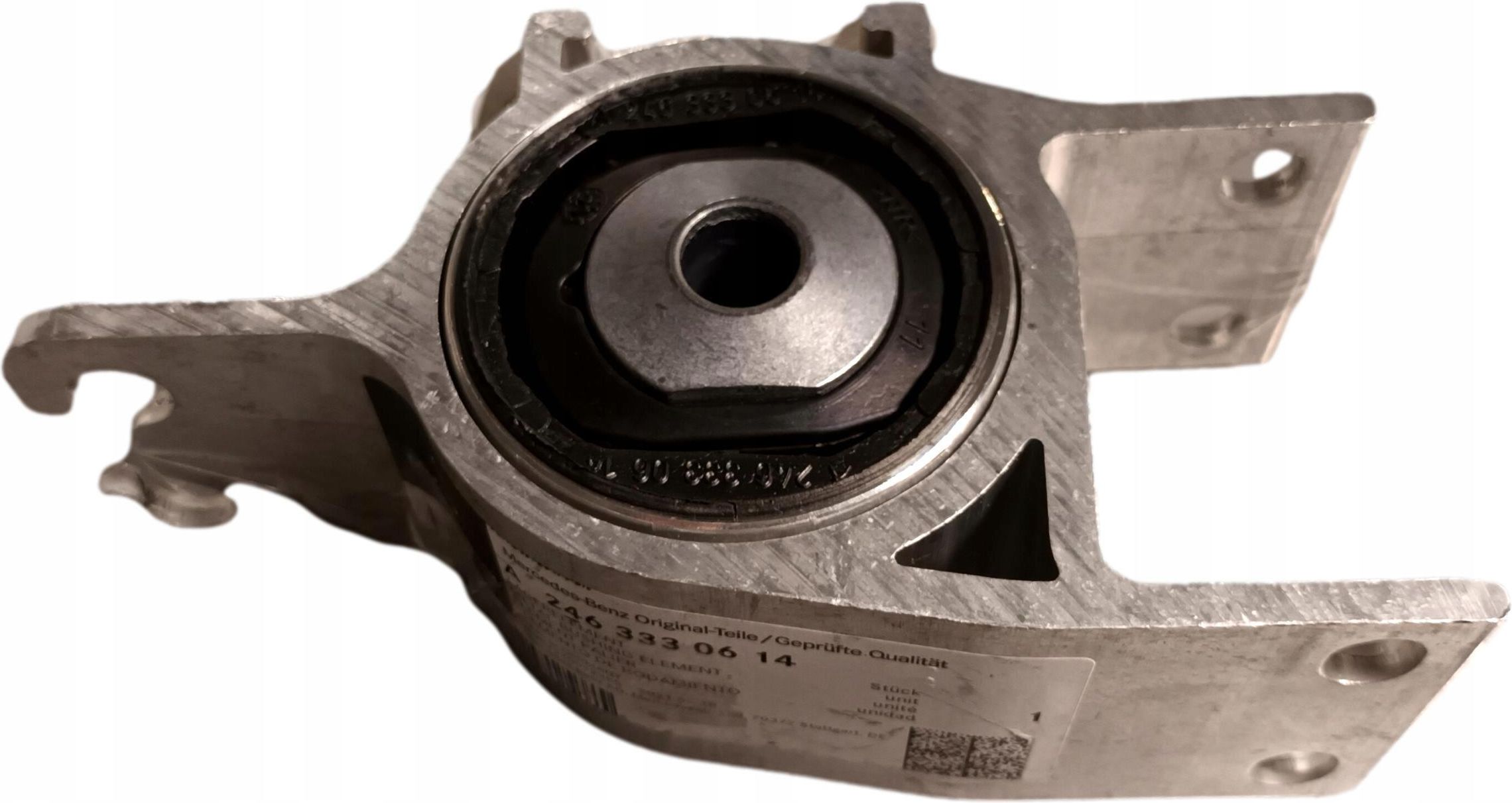 Mercedes B-Kl W246 Tuleja Wahacza Przod Prawa A2463330614 - Opinie i ...