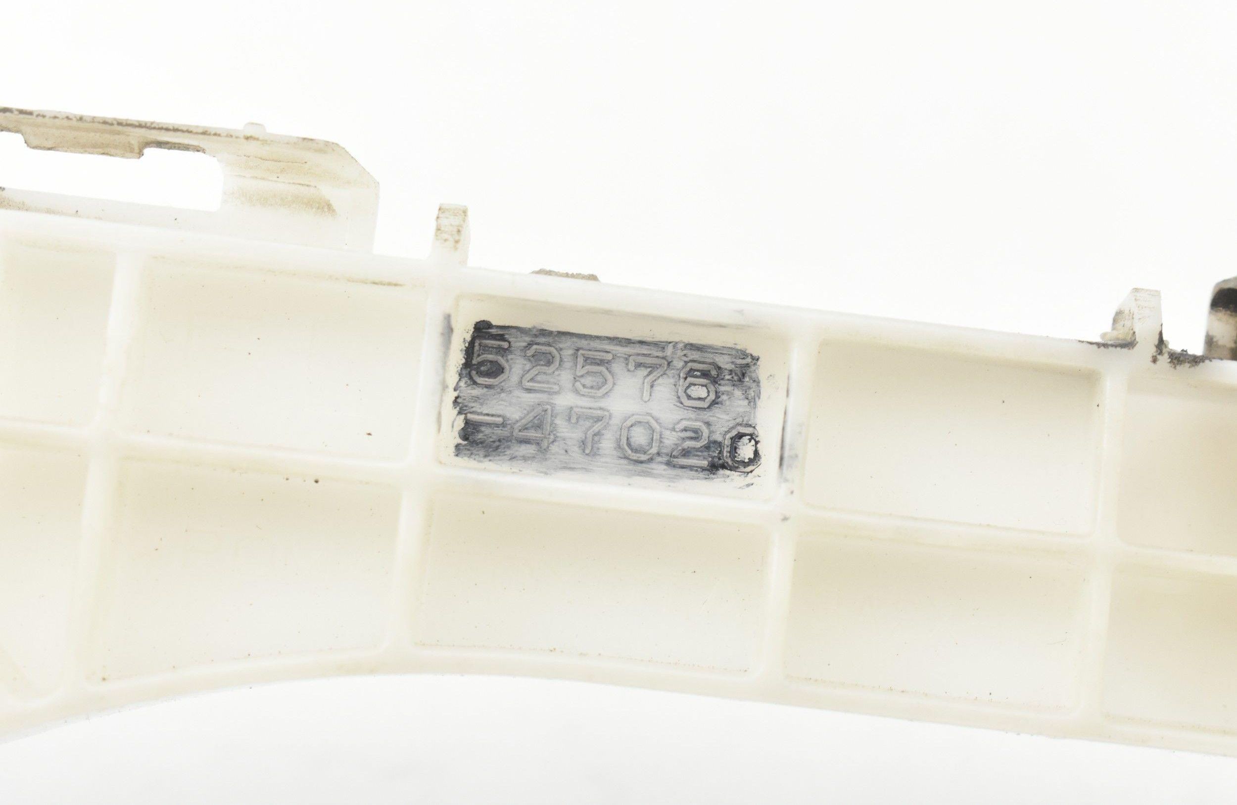 Toyota Oe Ślizg Zderzaka Lewy Tył 5257647020 Prius Iii Xw30 52576-47020 ...