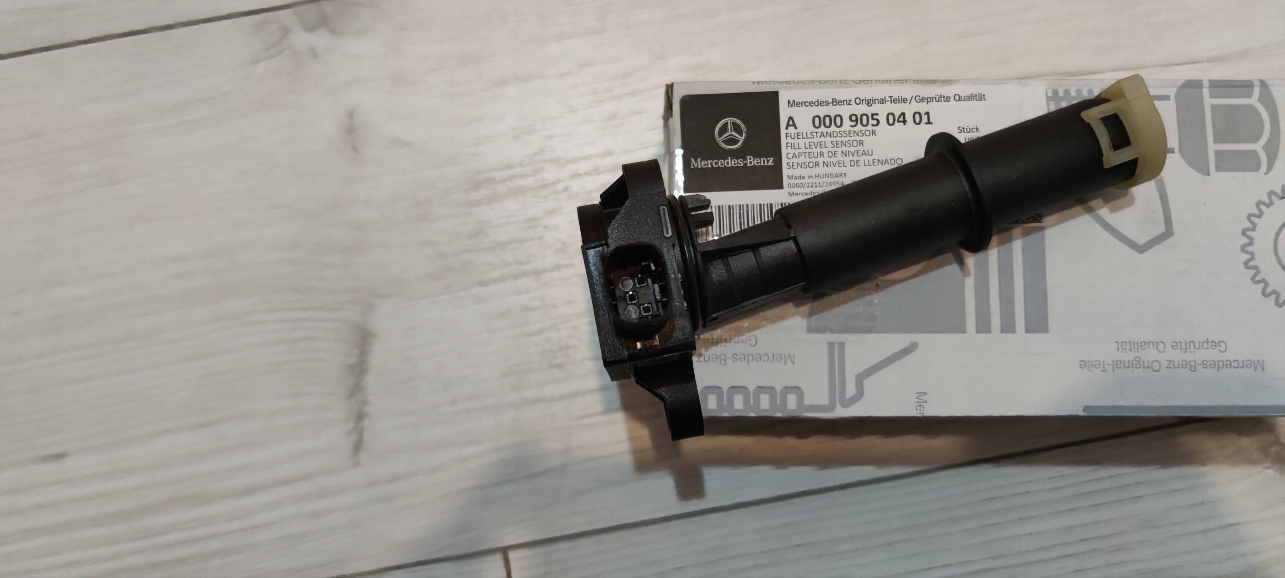 Mercedes-Benz Oe Czujnik Poziomu Oleju Mercedes A0009050401 - Opinie i ...