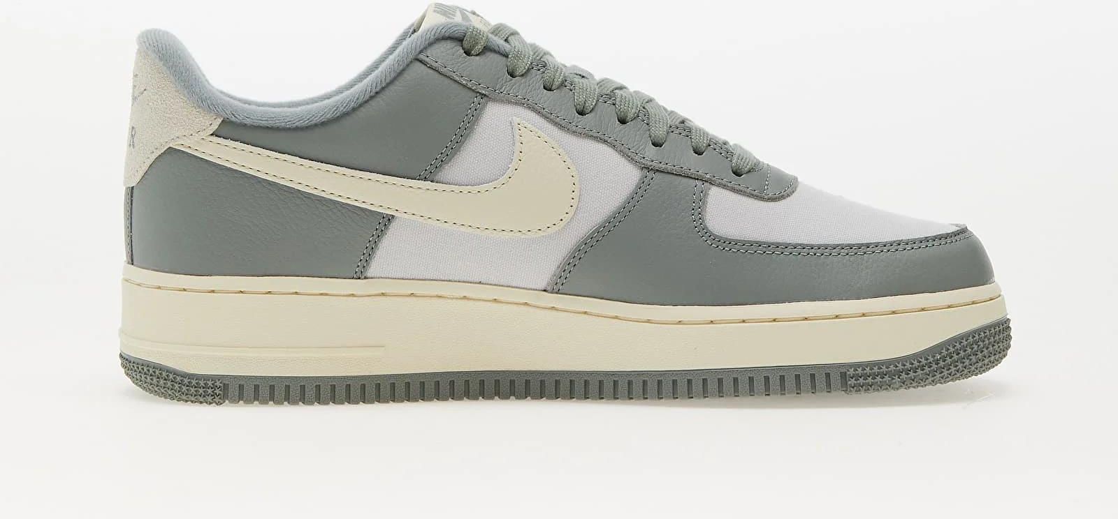 Nike Air Force 1 '07 Lx Mica Green/ Coconut Milk-Photon Dust - Ceny i ...