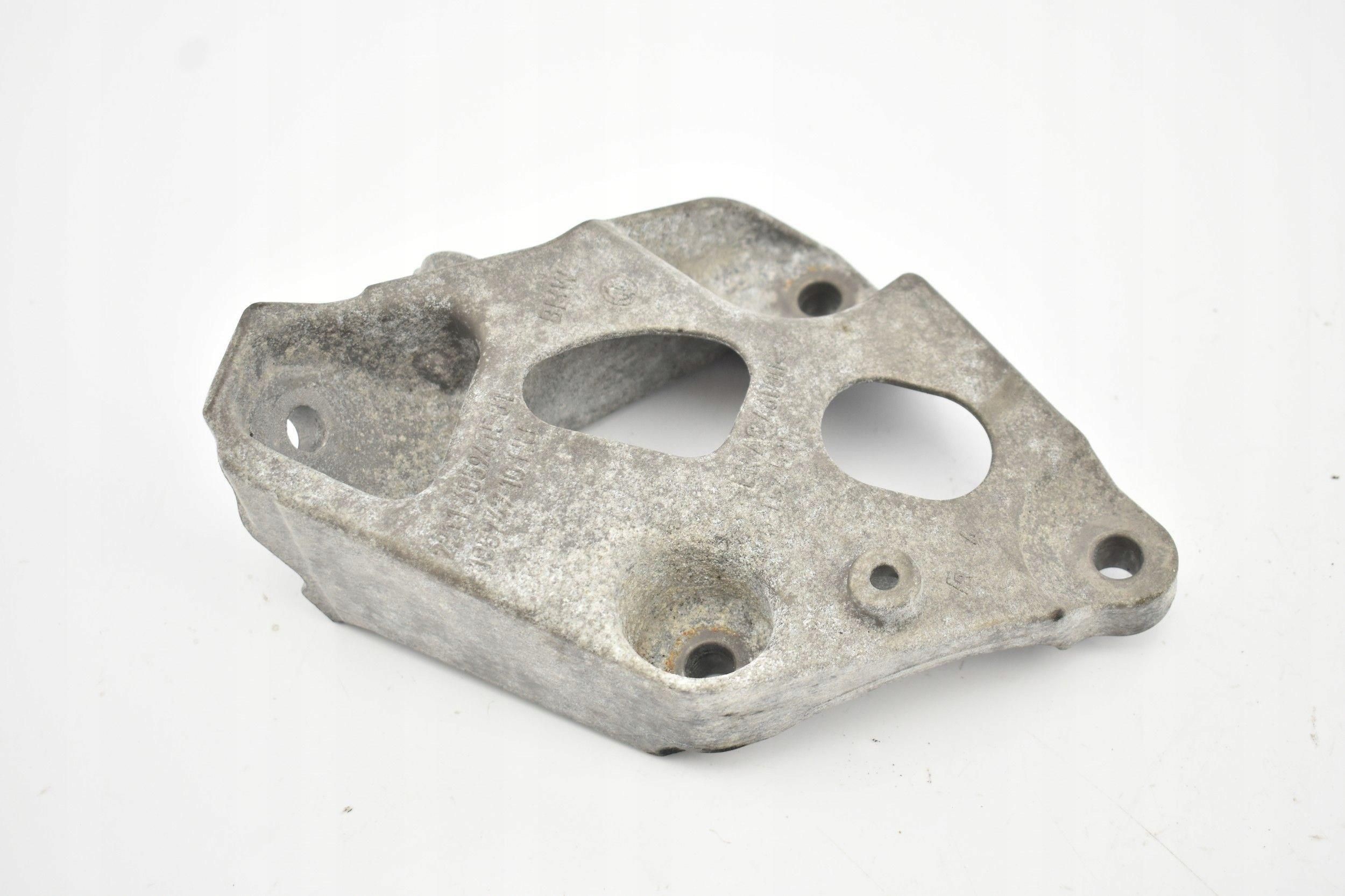 Zawieszenie silnika Bmw Łapa Wspornik Lewy Silnika 6859415 F22 F30 F36 ...