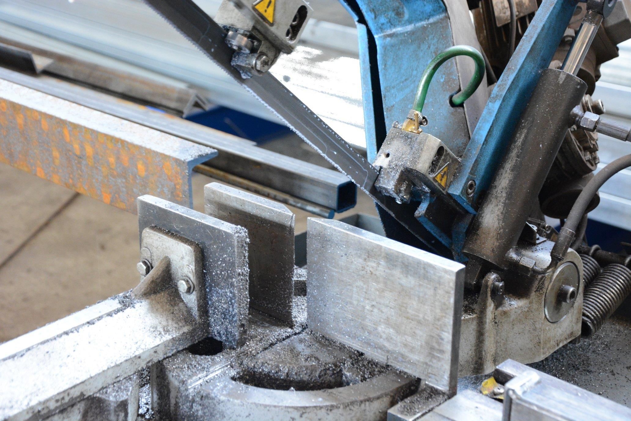 Materiały konstrukcyjne Metalzbyt Kątownik Stalowy 30X30X2 Zimnogięty 200Cm 2M - Opinie i ceny ...