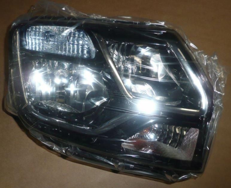 Lampa przednia Renault Oe Nowy Reflektor Dacia Duster Prawy 260105828R ...