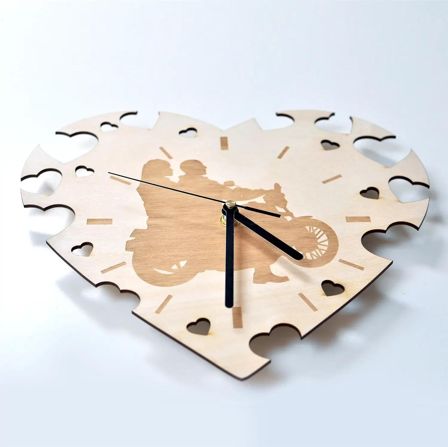 Garibald Pl Para Na Motocyklu Drewniany Zegar Ścienny Z Grawerem - Ceny ...