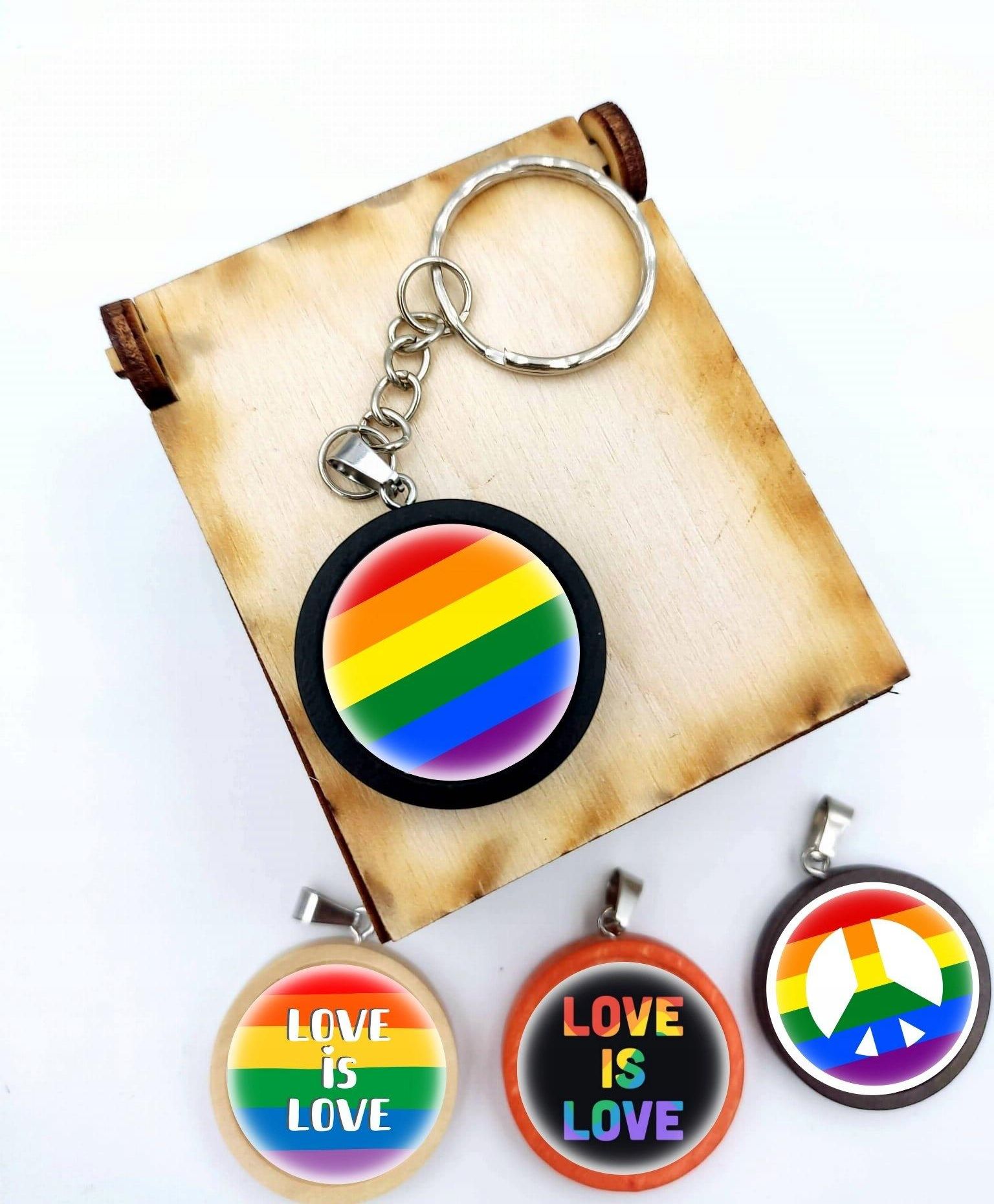 Goodies Brelok 25Mm Pride Month Lgbtq Duma Grawer - Gadżety odzieżowe ...